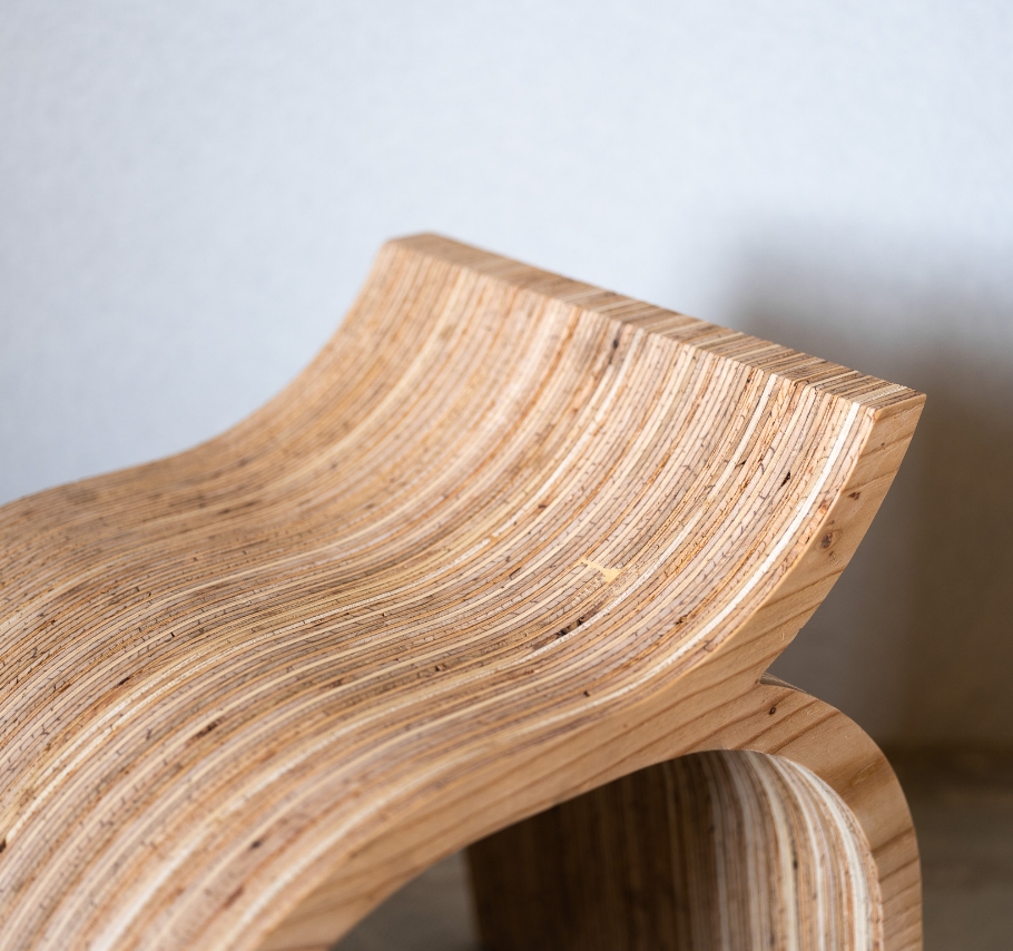 ⌘Dシリーズ curve stool（LARGE） - Products | 五感拡張型クリエイティブ制作室「TATELab.」